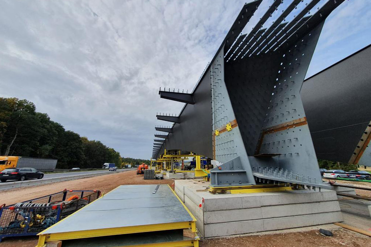 Korrosionsschutz: Autobahn A3 21 Brücken Steigerwald - MBI GMBH